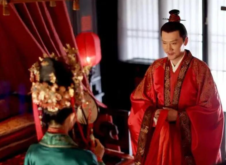 The ancient bridal chamber was "eavesdropped" on the night. Why did the ...