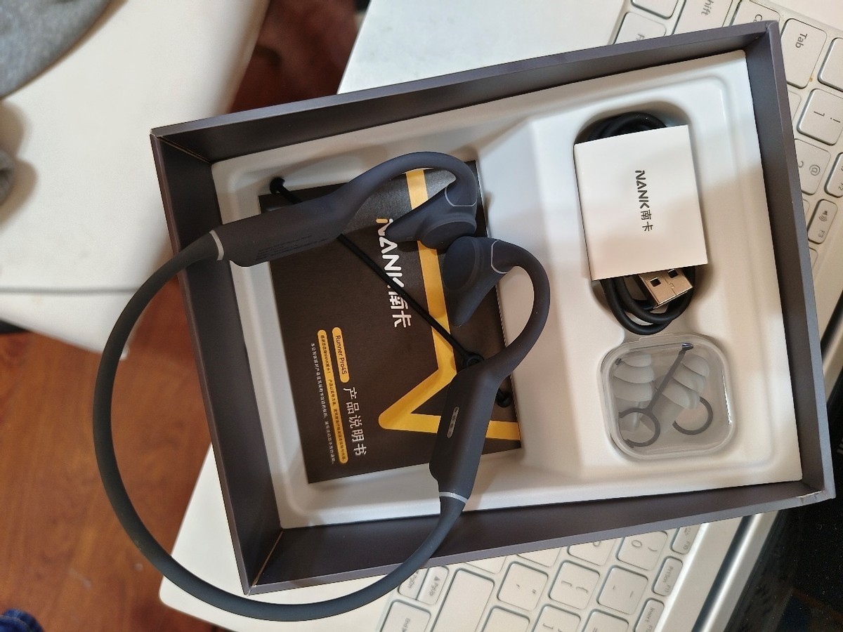 South Carolina Runner Pro 4S bone conduction earphones are the first choice for professional ...