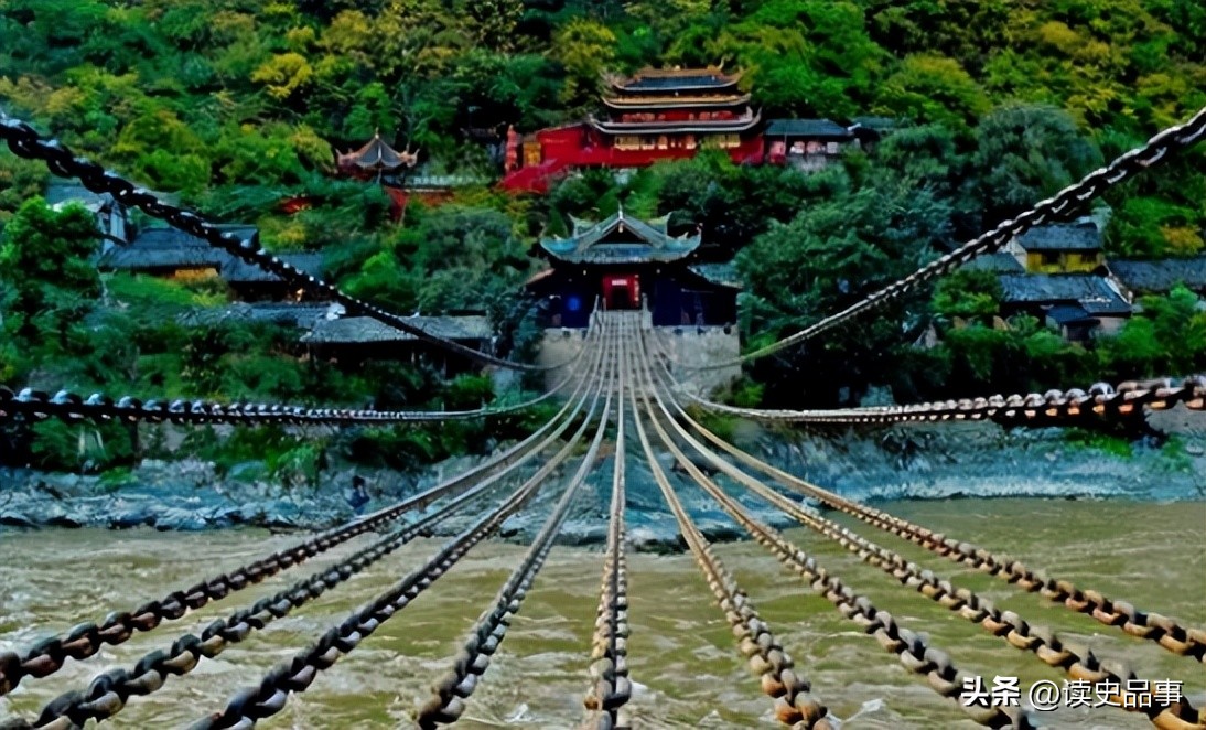 In 1935, when the Red Army forcibly crossed the Dadu River, Chiang Kai ...