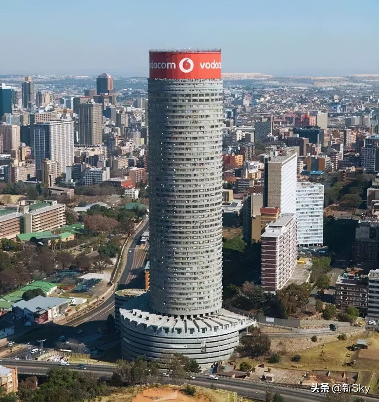 This unfinished building that appeared in the doomsday movie actually ...