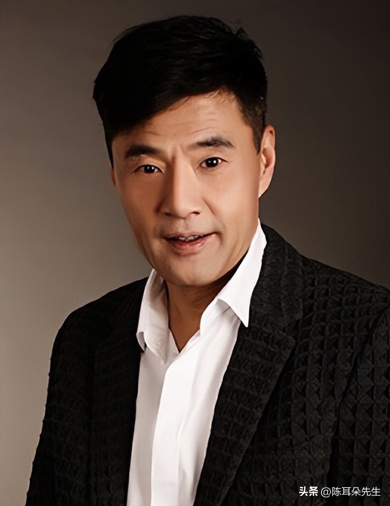 Yu Rongguang: I was at the entrance of the hotel and watched Jet Li ...