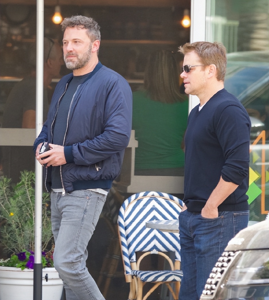A Tale of Two Brothers: Exploring Ben Affleck and Casey Affleck's On ...