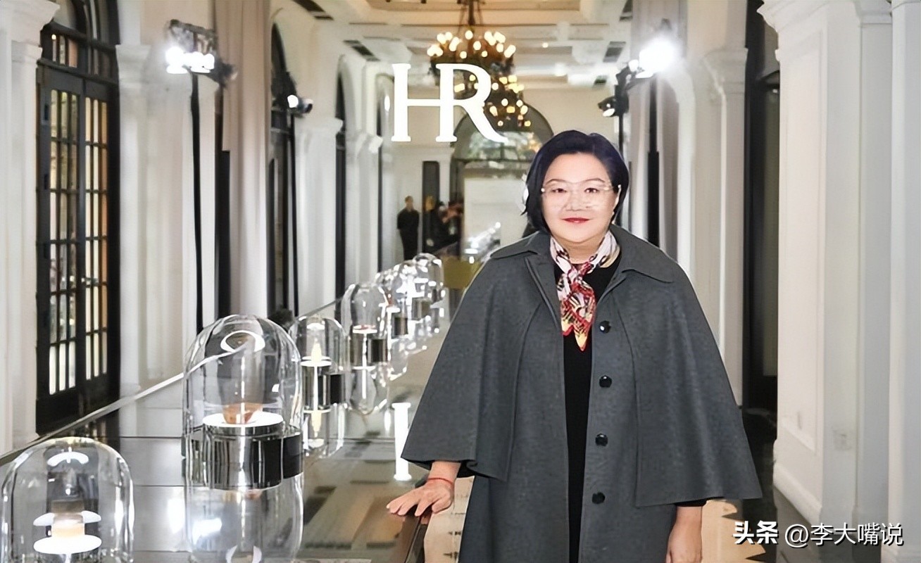 I can't hide it! The amazing background of "Beijing Circle Real Gege ...