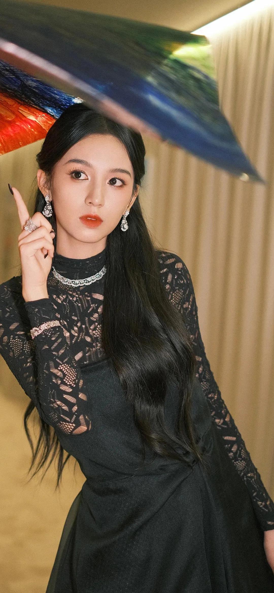 Zhou Ye & Yu Shuxin - iNEWS