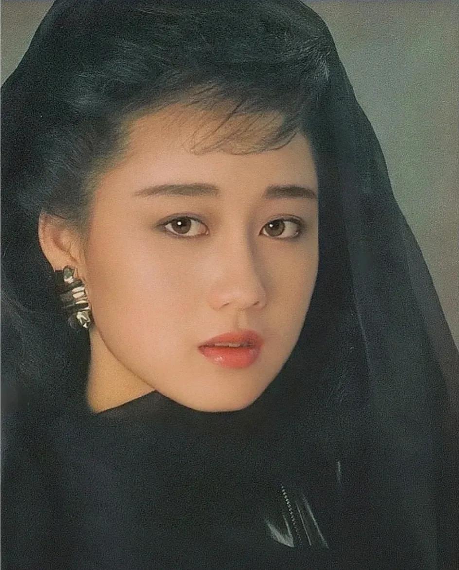 Brilliant Hong Kong TIMES "Lizhi" - iNEWS