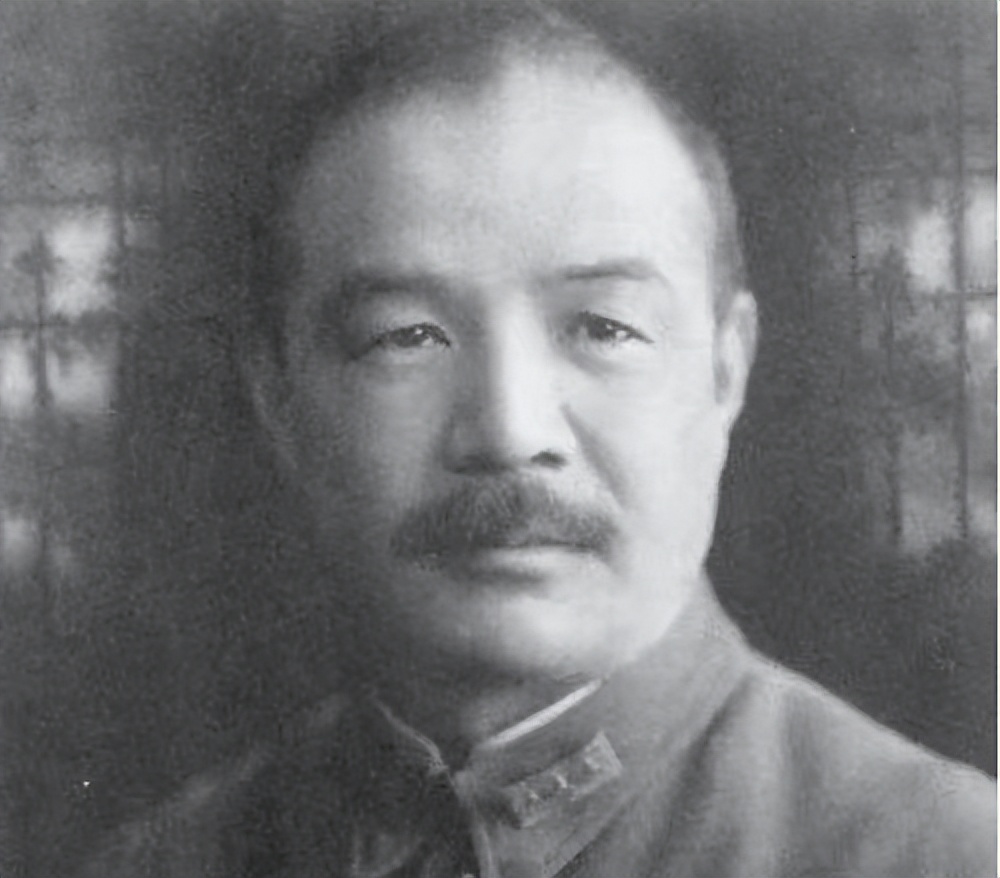 After Sun Dianying was captured in 1947, he took out a piece of paper ...