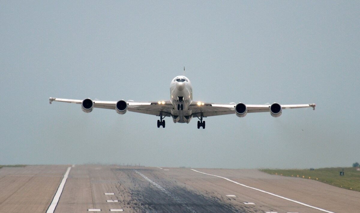 The U.S. drills to withstand the first blow of the nuclear bomb, and 3 ...