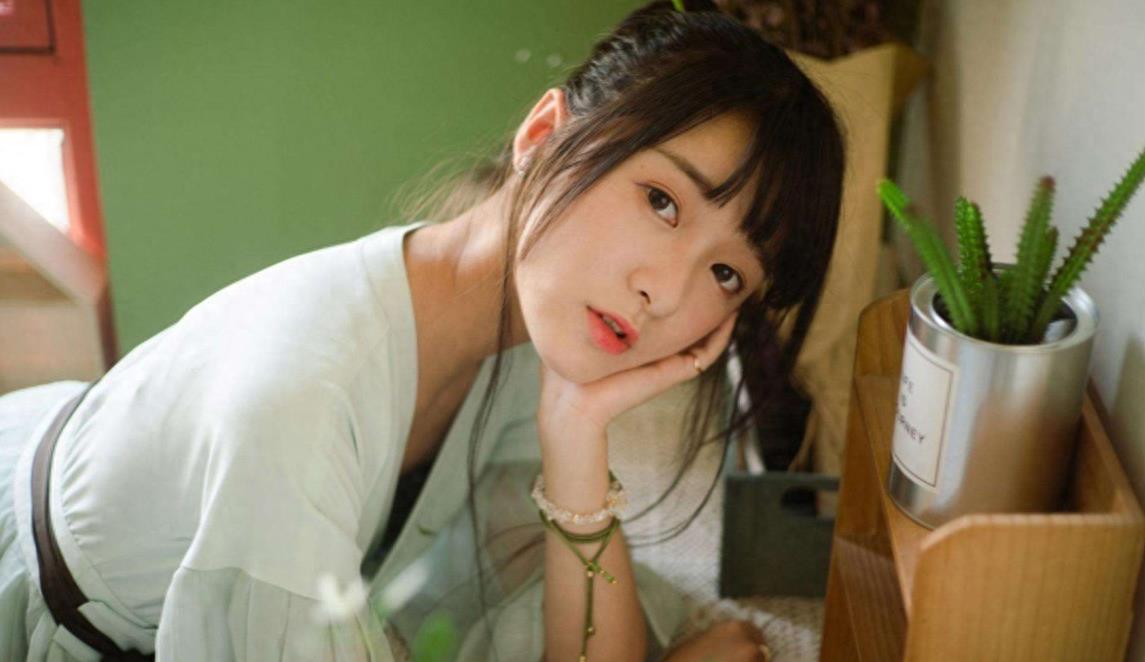 The ultimate temptation! Female celebrities show off their charm! - iMedia