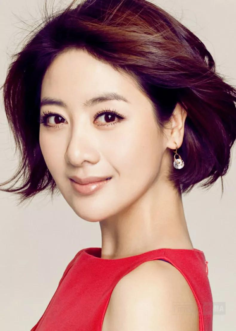 A generation of goddess Li Jialin: gentle and virtuous, beautiful and ...