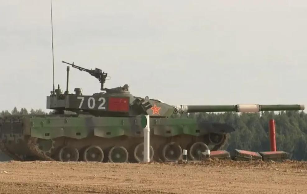 4輛96B出發前往俄羅斯！性能吊打T72，俄烏衝突當口前去令人意外 - 資訊咖