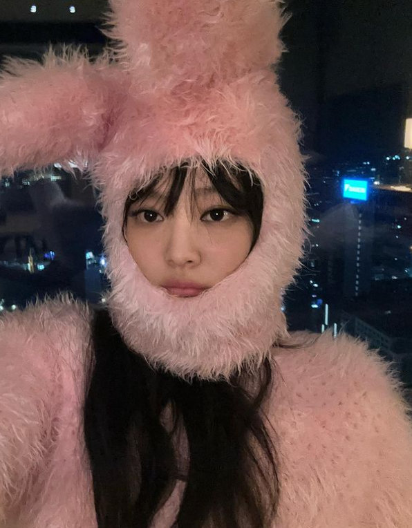 BlackPink Jennie "turned into a pink bunny" - iMedia