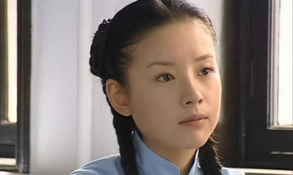 There are "tall face" actresses, I only take these 5, the actual one is ...