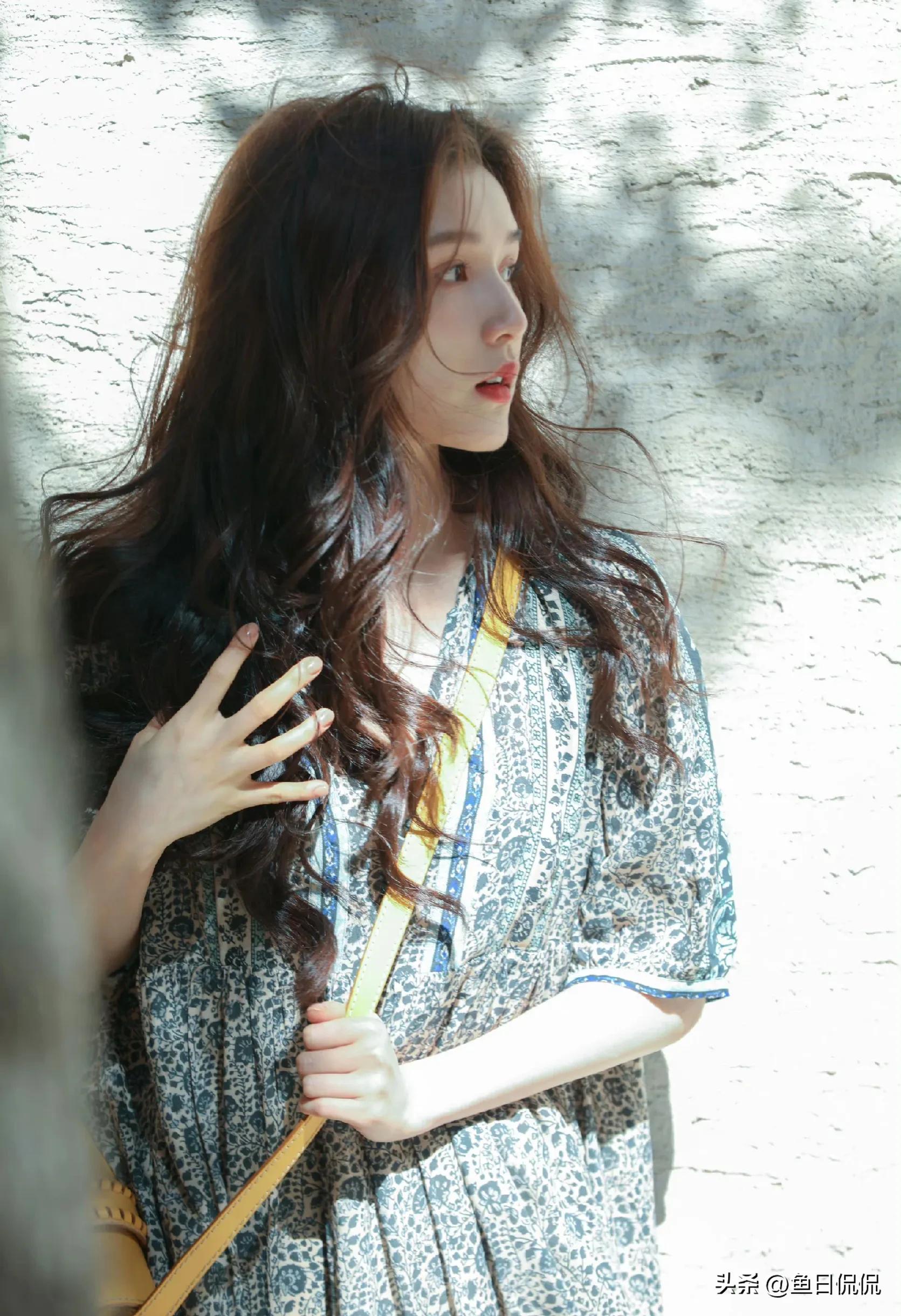 Actor Ruan Ju - iNEWS