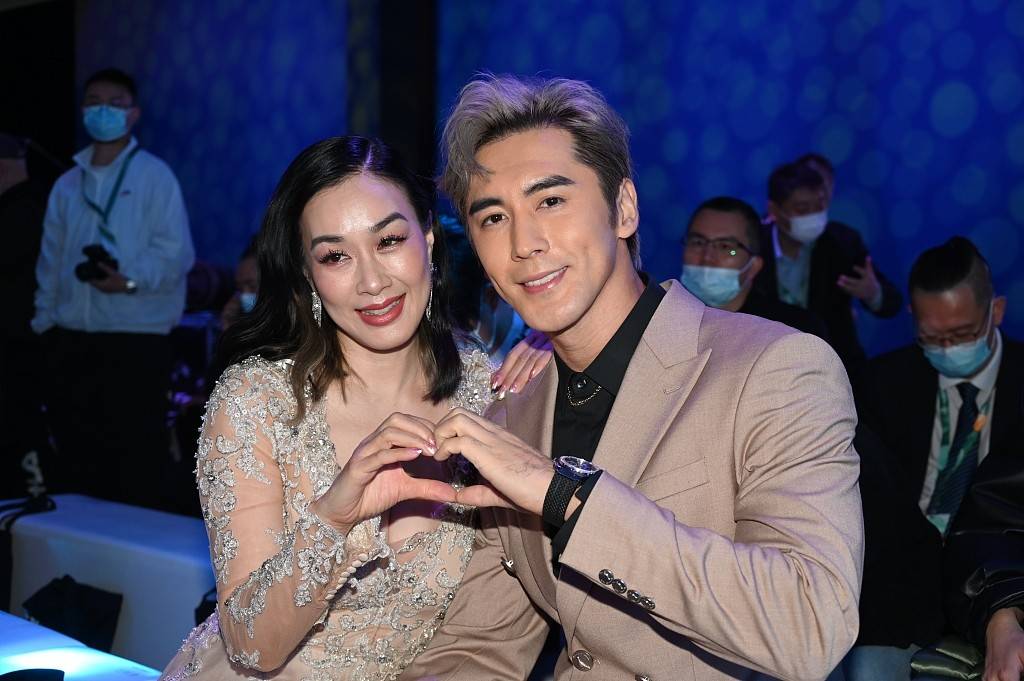 Praise, this is true love! These 4 couples in the entertainment ...