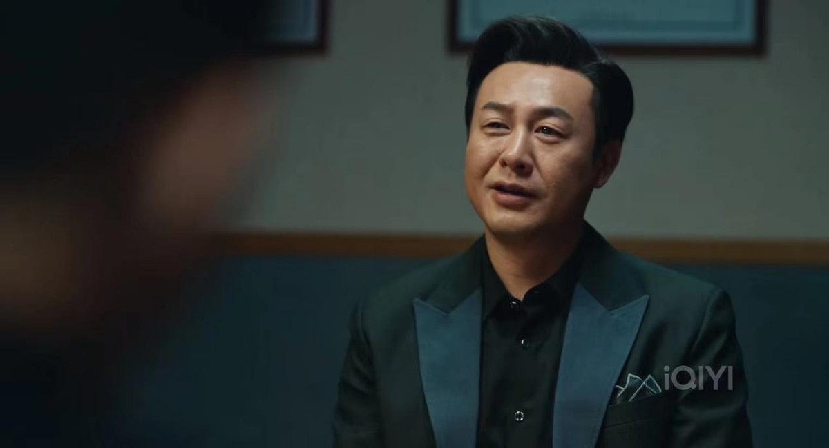 Domestic films see old and young love again, Ding Haifeng is 33 years older than the actress ...