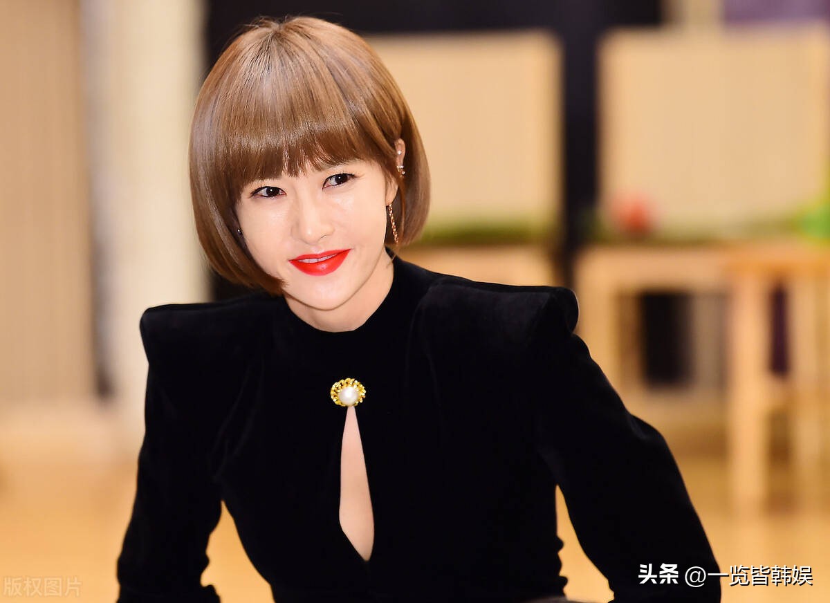 Kim Sun-ah attended the wrap-up banquet and took up half of her life ...