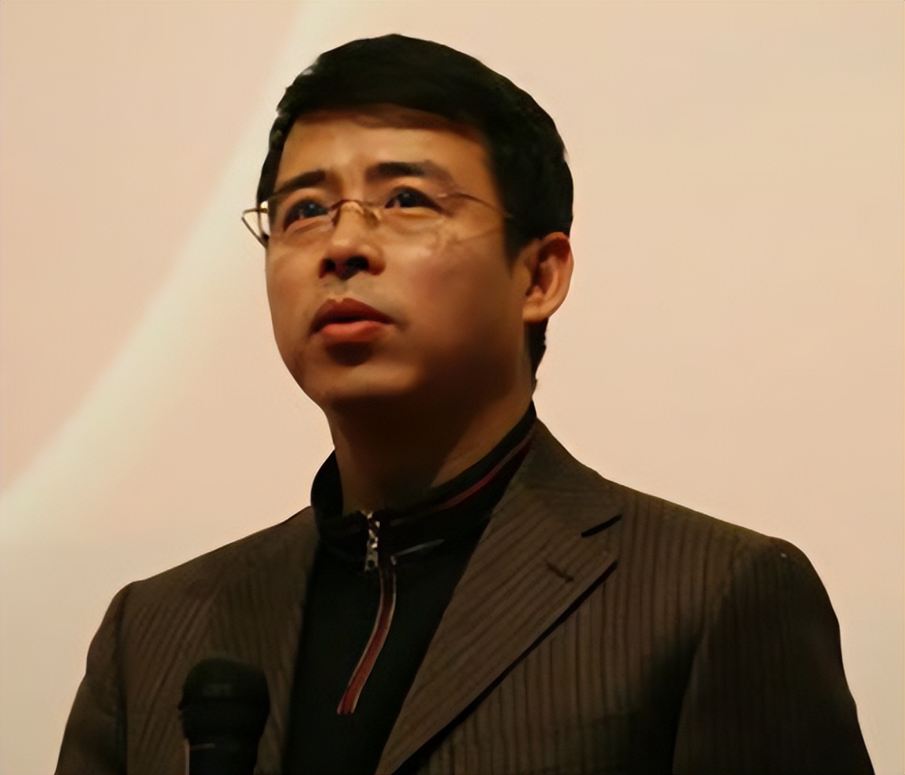 From "CCTV famous talker" to "foreign servant", the host Aqiu's ...
