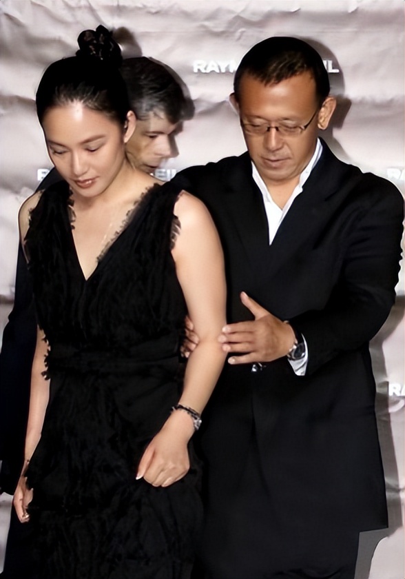 "Famous Director's Wife" Zhou Yun: Defeated Ning Jing Liu Xiaoqing, took the opportunity to ...
