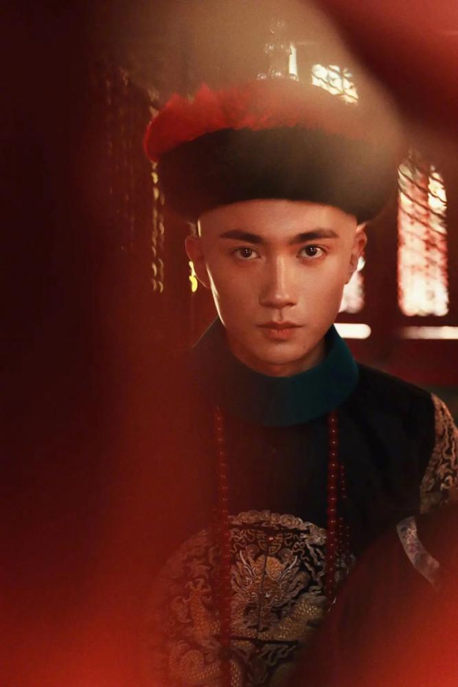 Yu Zheng's new drama strongly praises Luo Zekai. Netizens say that he ...