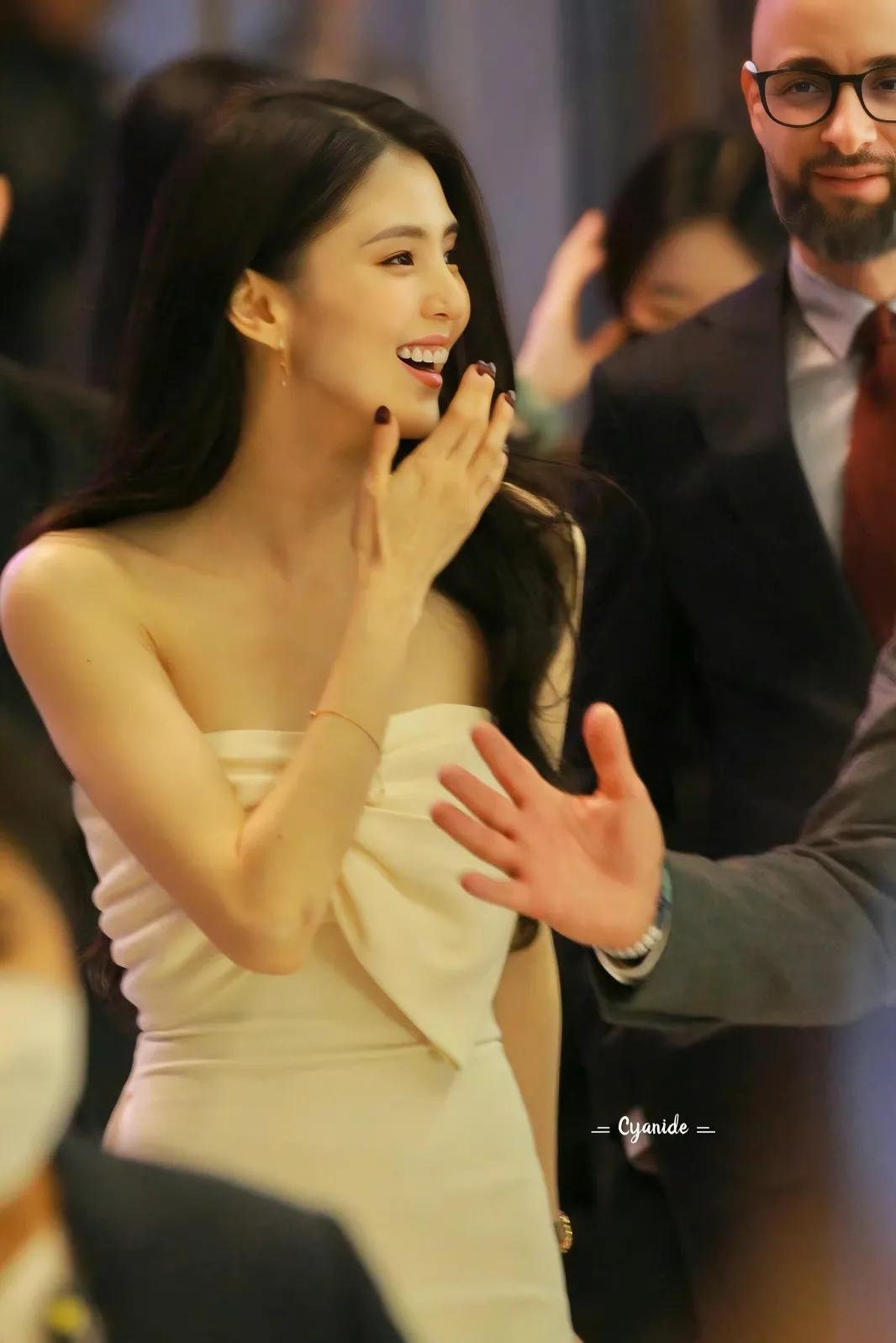 Han Suxi is the kind of beauty who makes people feel amazing at a ...