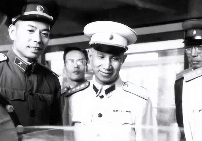 There were two generals who were praised by General Lin for their ...