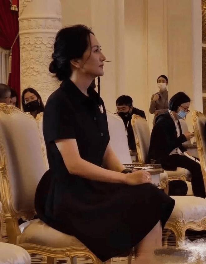 Meng Wanzhou: Huawei Princess, Business Woman, Fashion Icon - iMedia