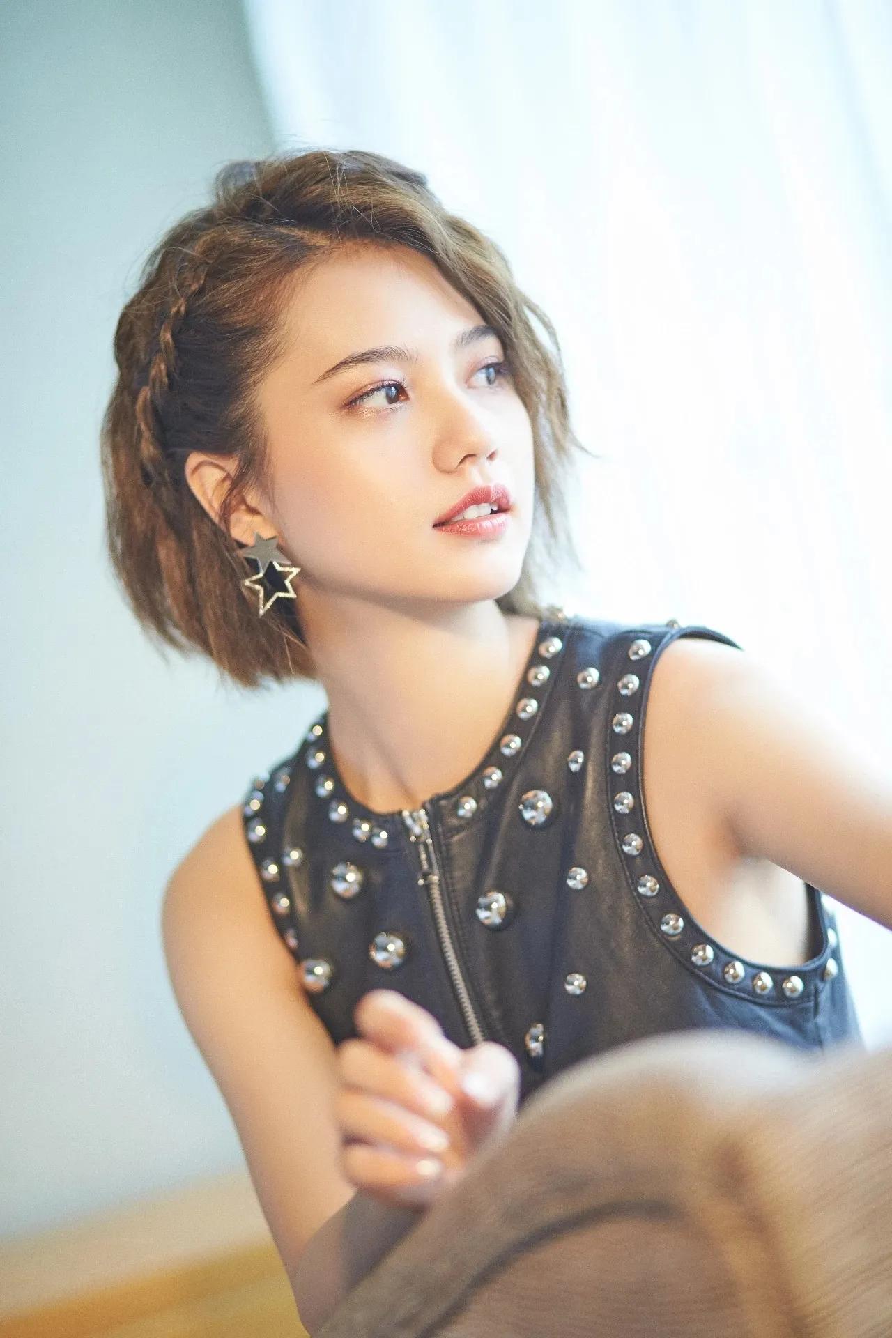 Girl's Grown Girl: Jiang Peiyao - iMedia