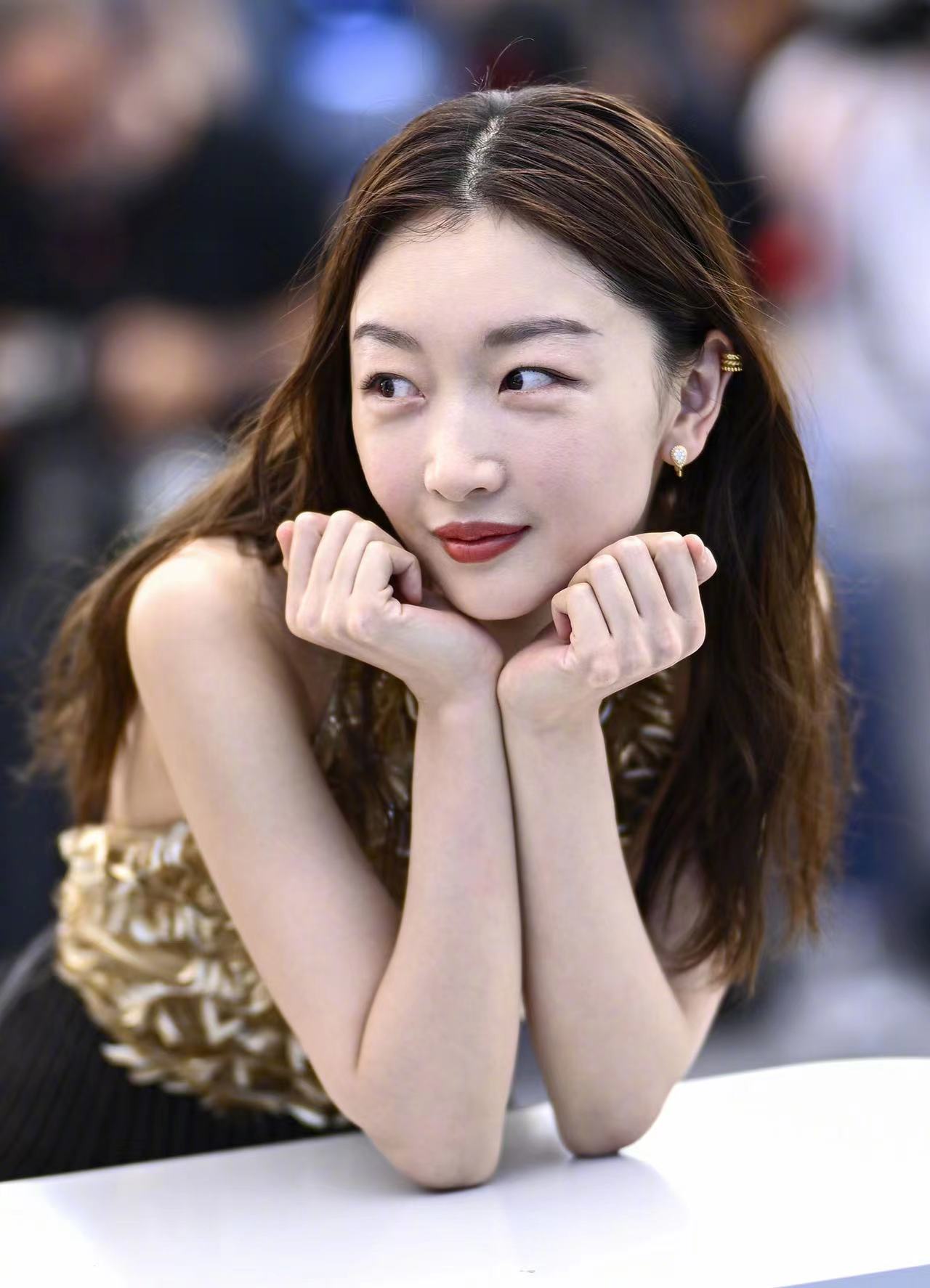 Zhou Dongyu and Liu Haoran are couples in Cannes, the man only wants to ...