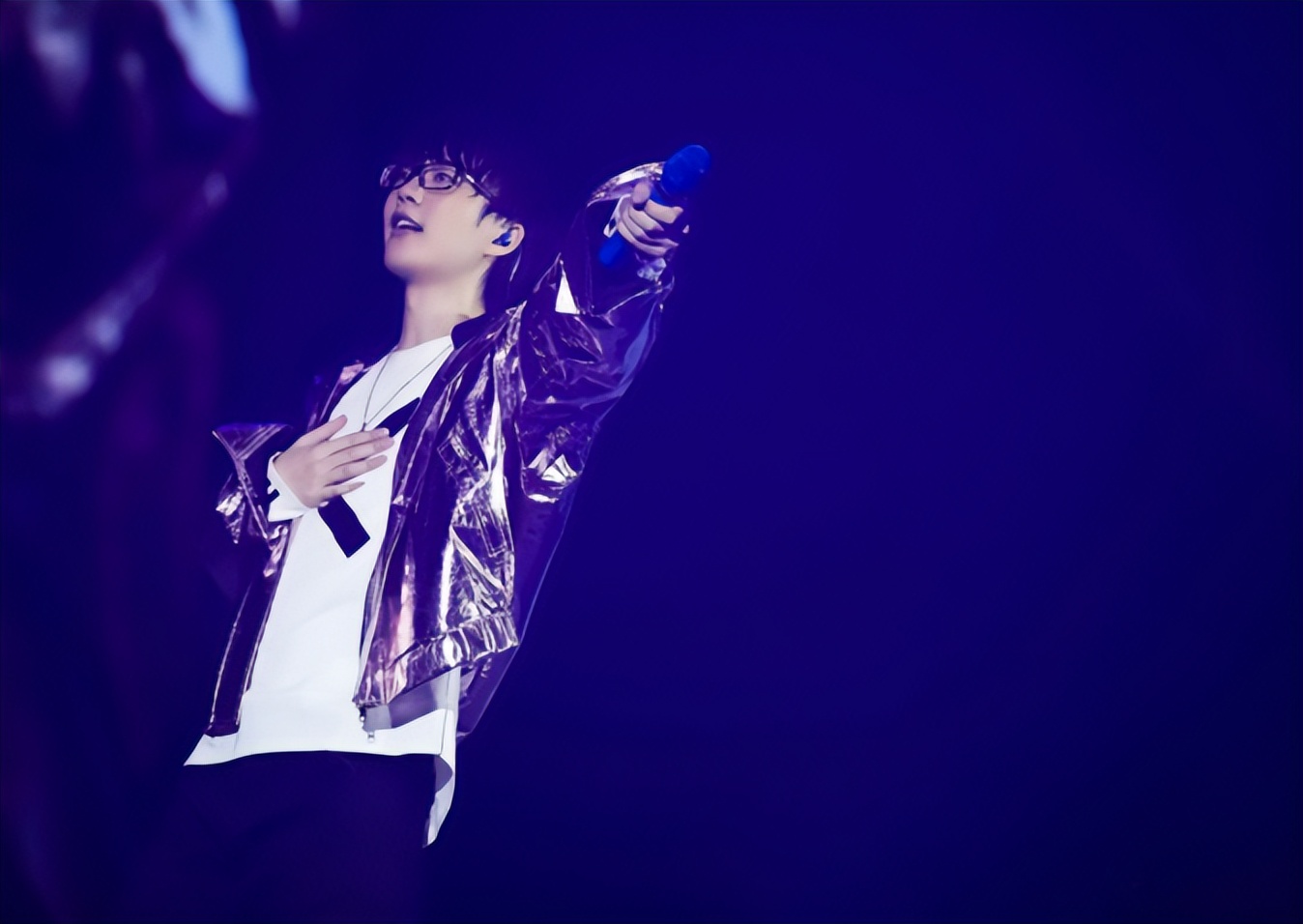 36-year-old Xu Song "Iron Tree Blossoms", old fans send blessings one ...