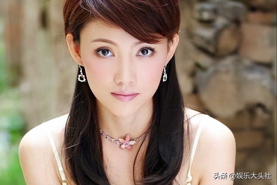 Actor Nie Xin: In a car accident during filming, his parents begged for ...