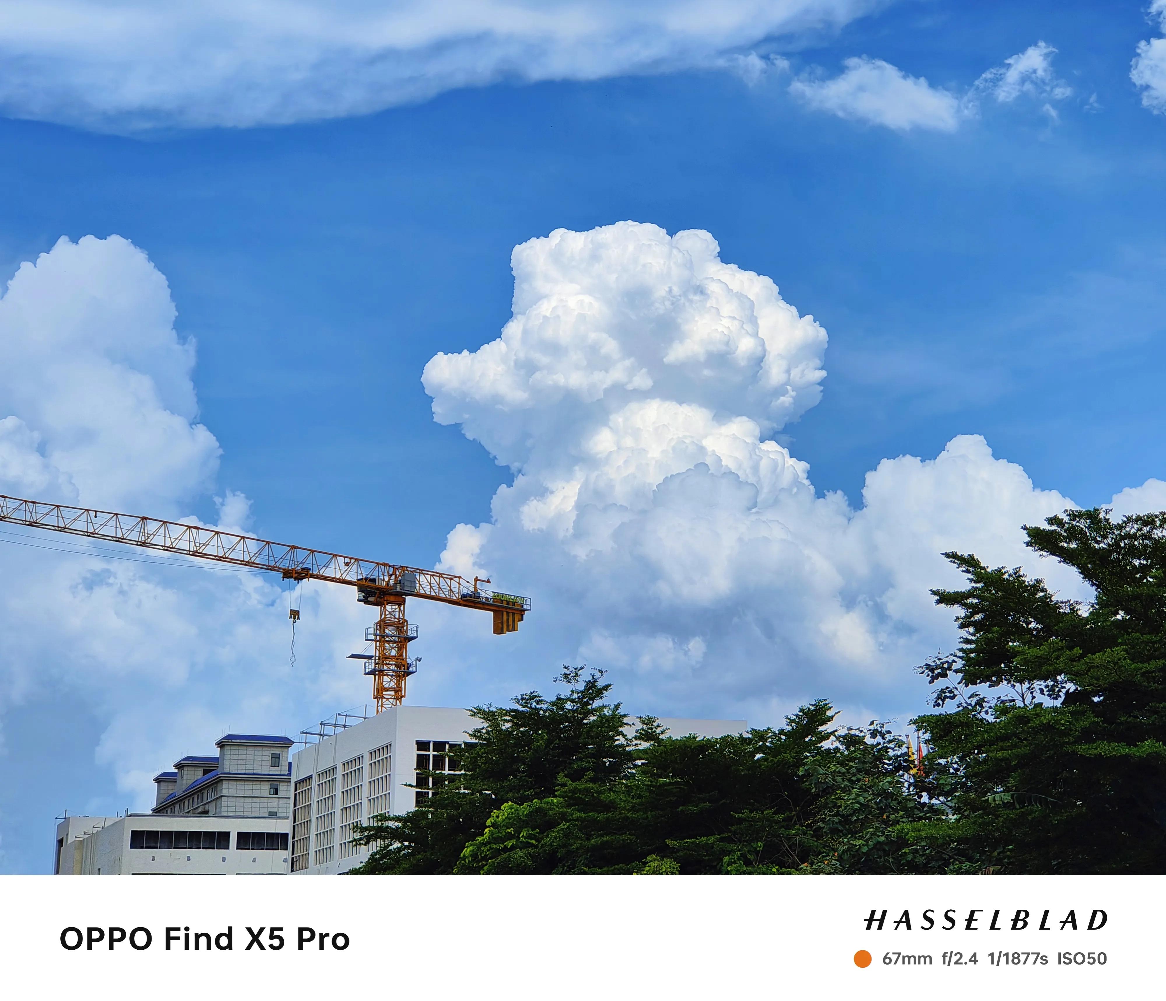 Friends who like photography, let's collect the summer sky together ...