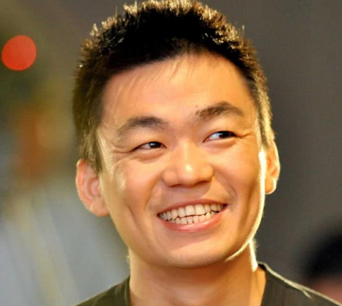 Wang Baoqiang, who owns more than 100 million yuan, why his brother stayed in the countryside to ...