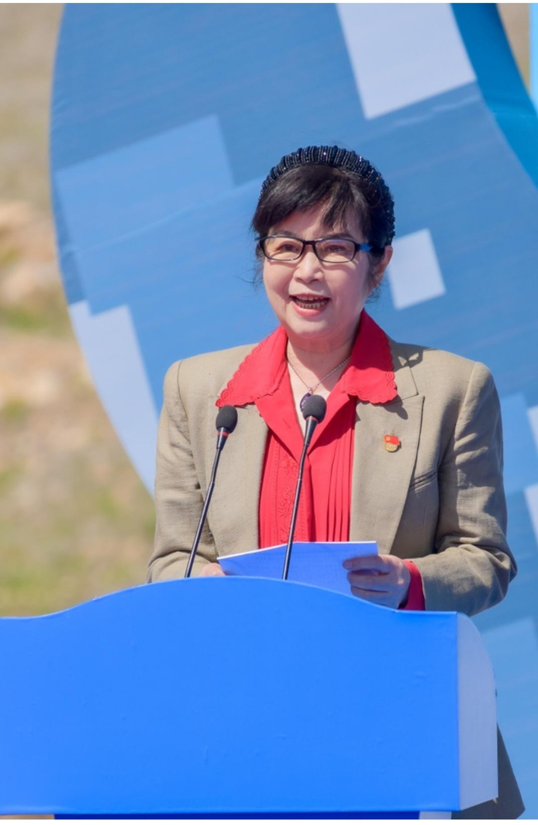 Who was the first person in the Mao family to "go to the sea"?Mao ...