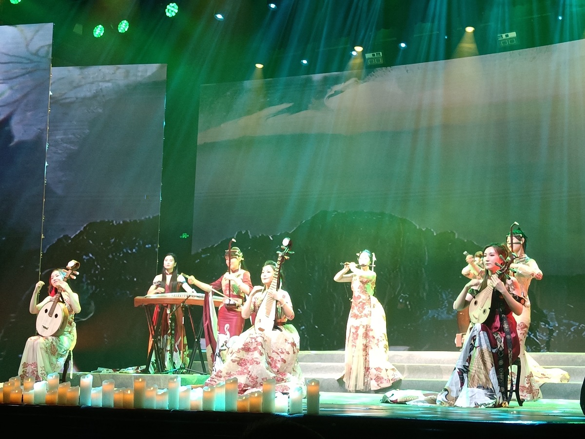 The Charm of Folk Music—Golden Wind and Jade Dew Like a Dream—Shanyan ...