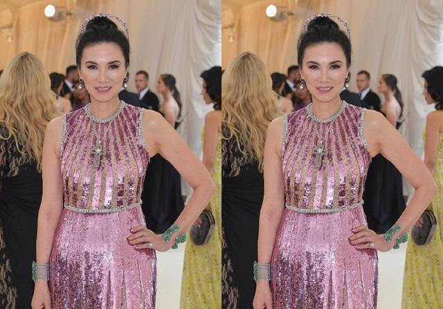 Deng Wendi has become the focus of the audience, has she changed her ...