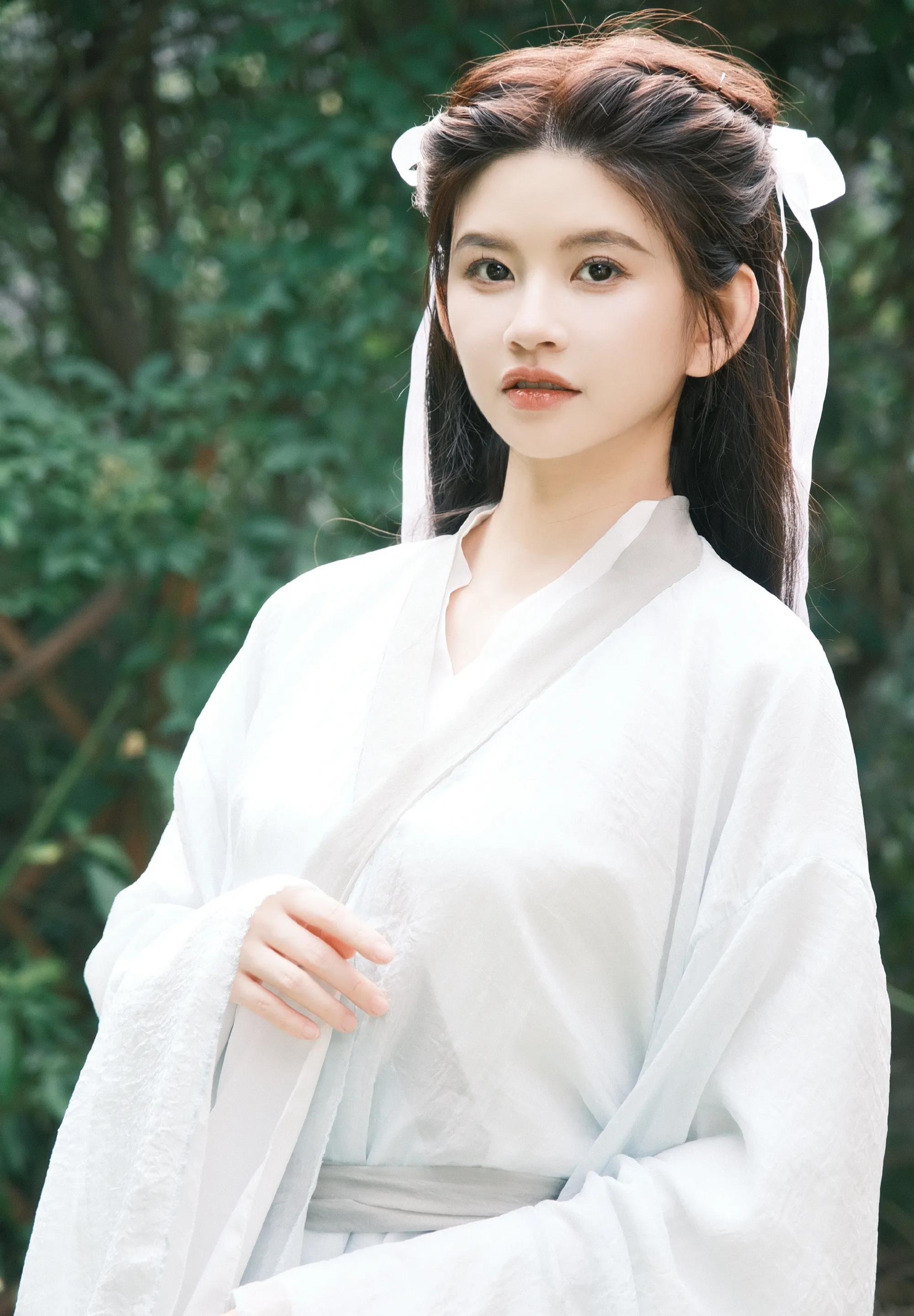 Star costume photos / Lin Siyi - iNEWS