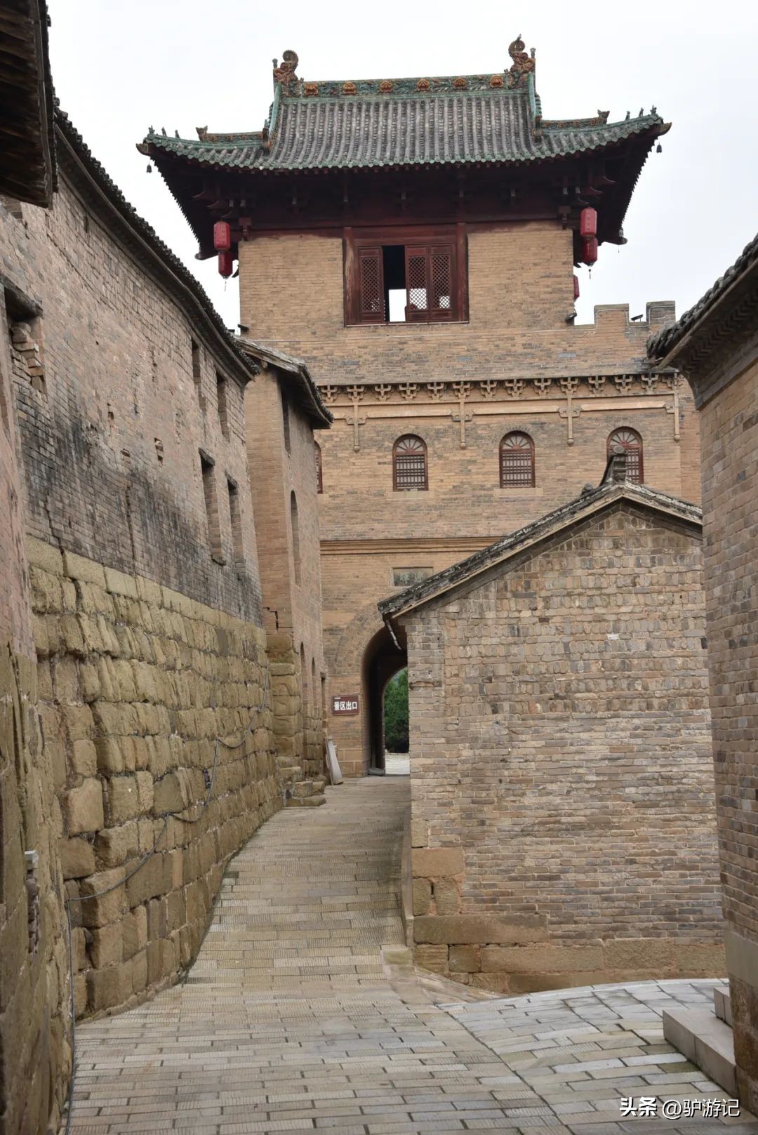 Treasure Shanxi, a 400-year-old castle with mountains and rivers ...