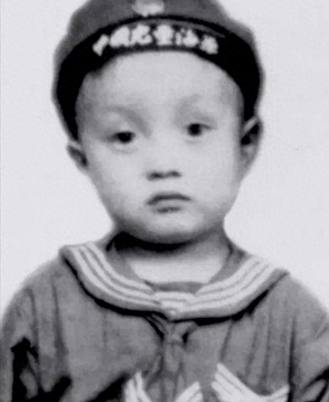 Yan Weiwen: He married the girl he fell in love with when he was 15 ...