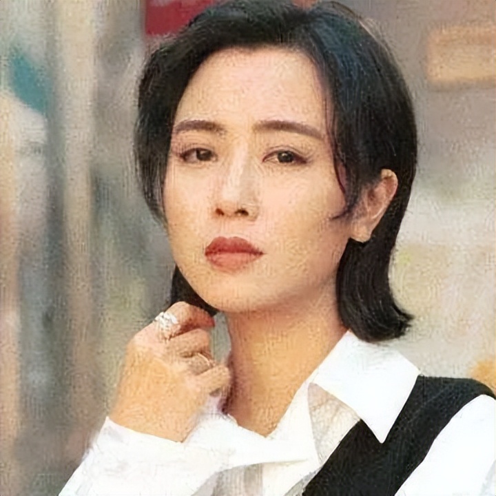 Short-haired goddess Yuan Jieying, an actress who chooses to be gay ...