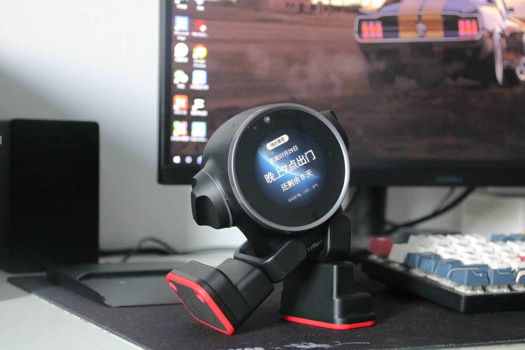 The real all-round AI voice desktop robot, the optimist desktop robot ...