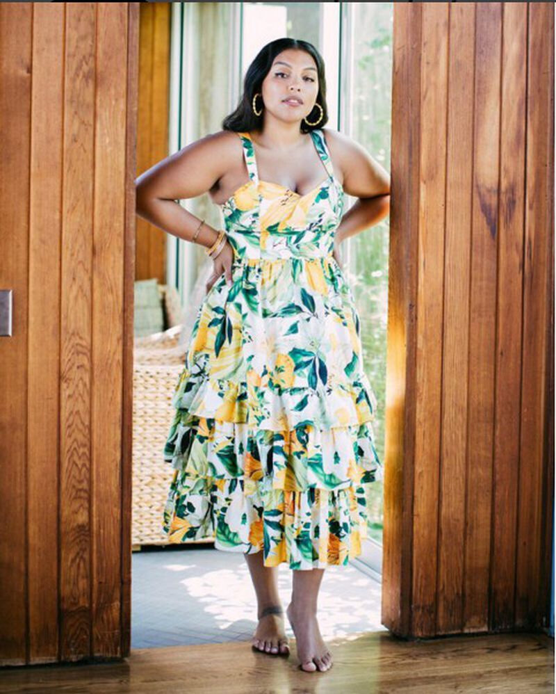 Busty model Paloma Elser - iNEWS