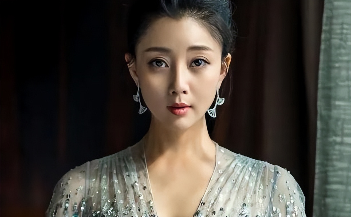 Yin Tao, who is even willing to bow down to Venus, is not only ...