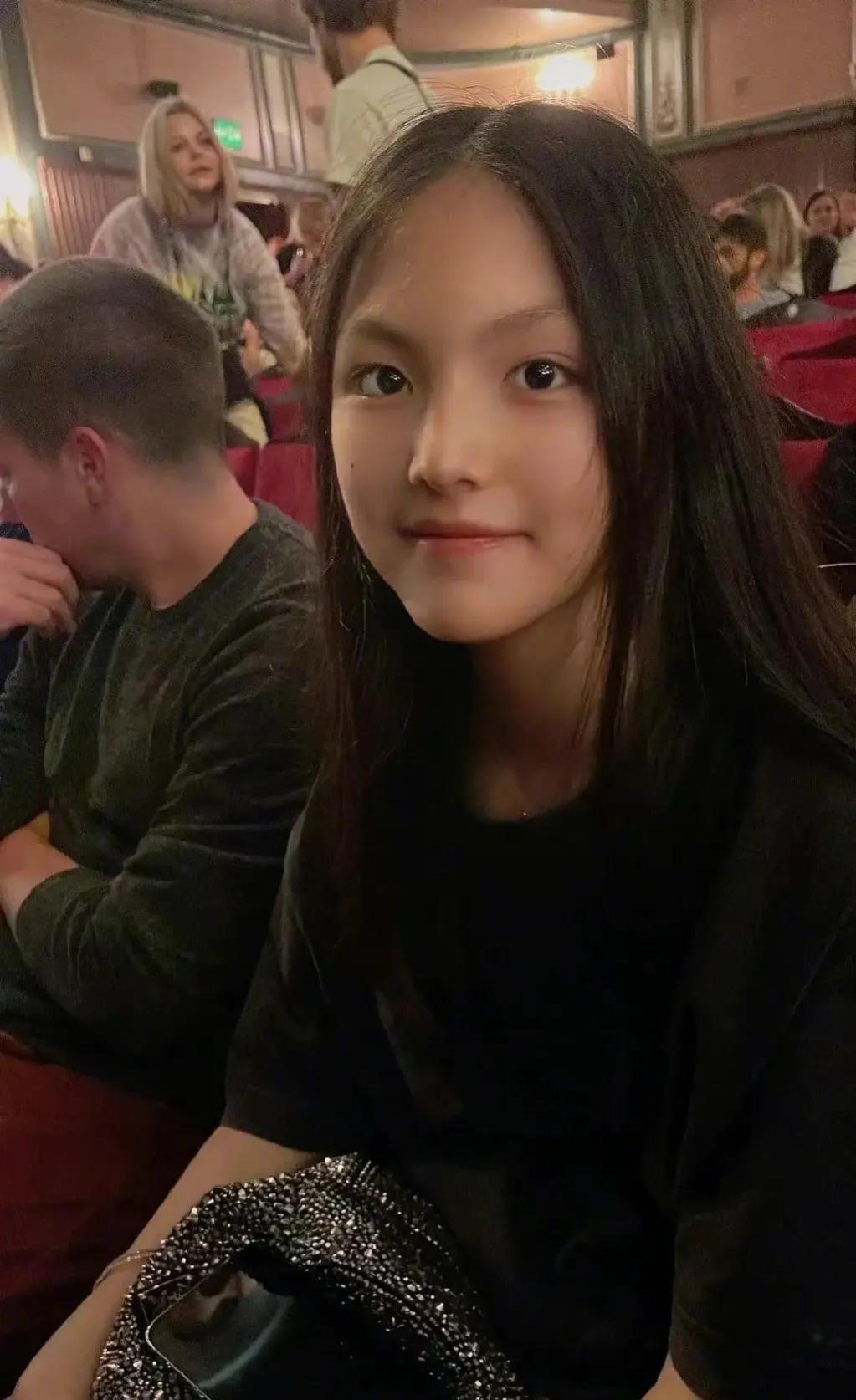 "Where's Dad?" Wang Shiling lost weight!Temperament is close to Gu ...