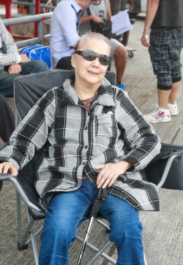 Unmarried all their lives, unfilial children, and no one knows about ...