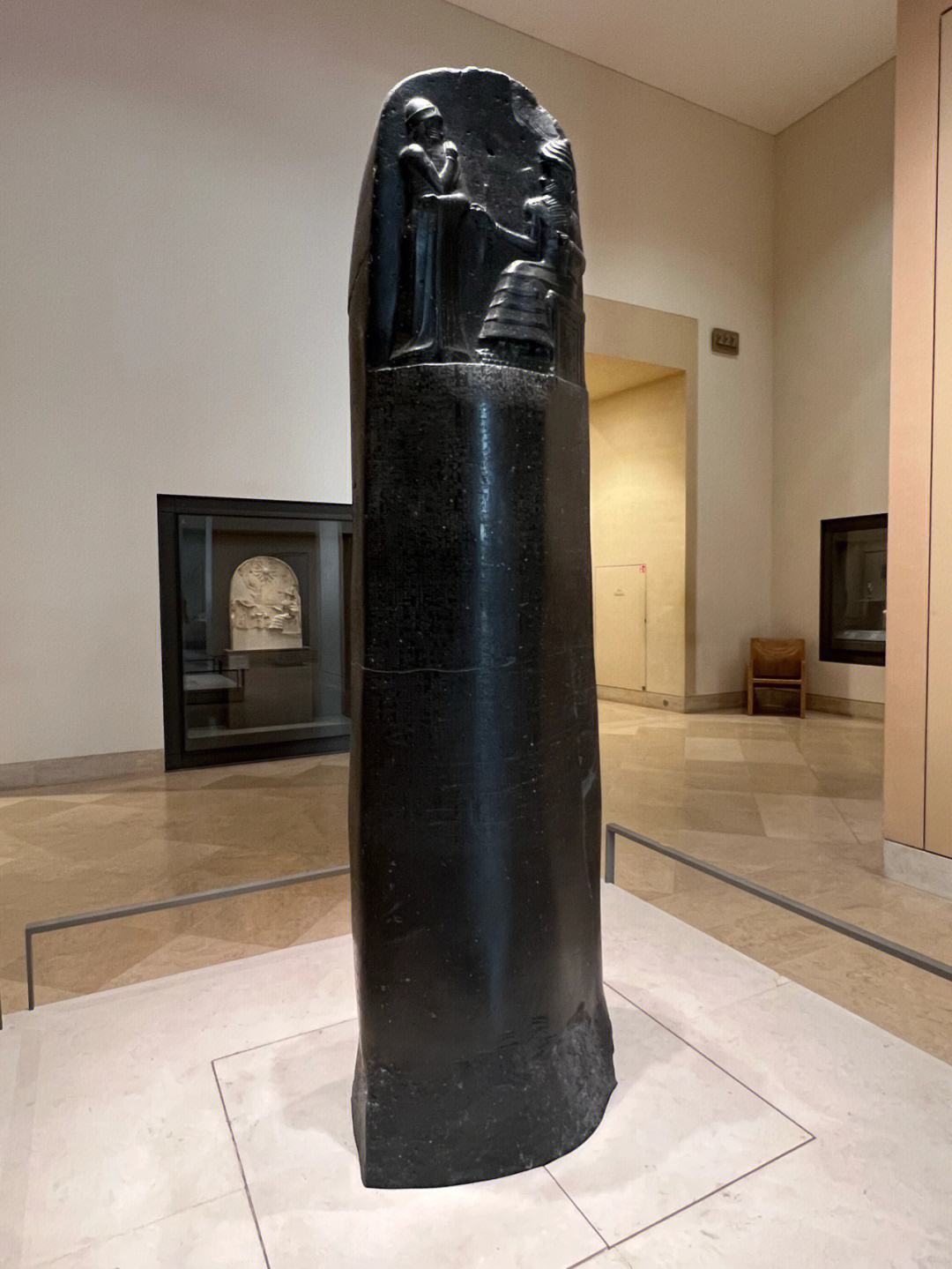 How the "Code of Hammurabi" is displayed, the social hierarchy of ...