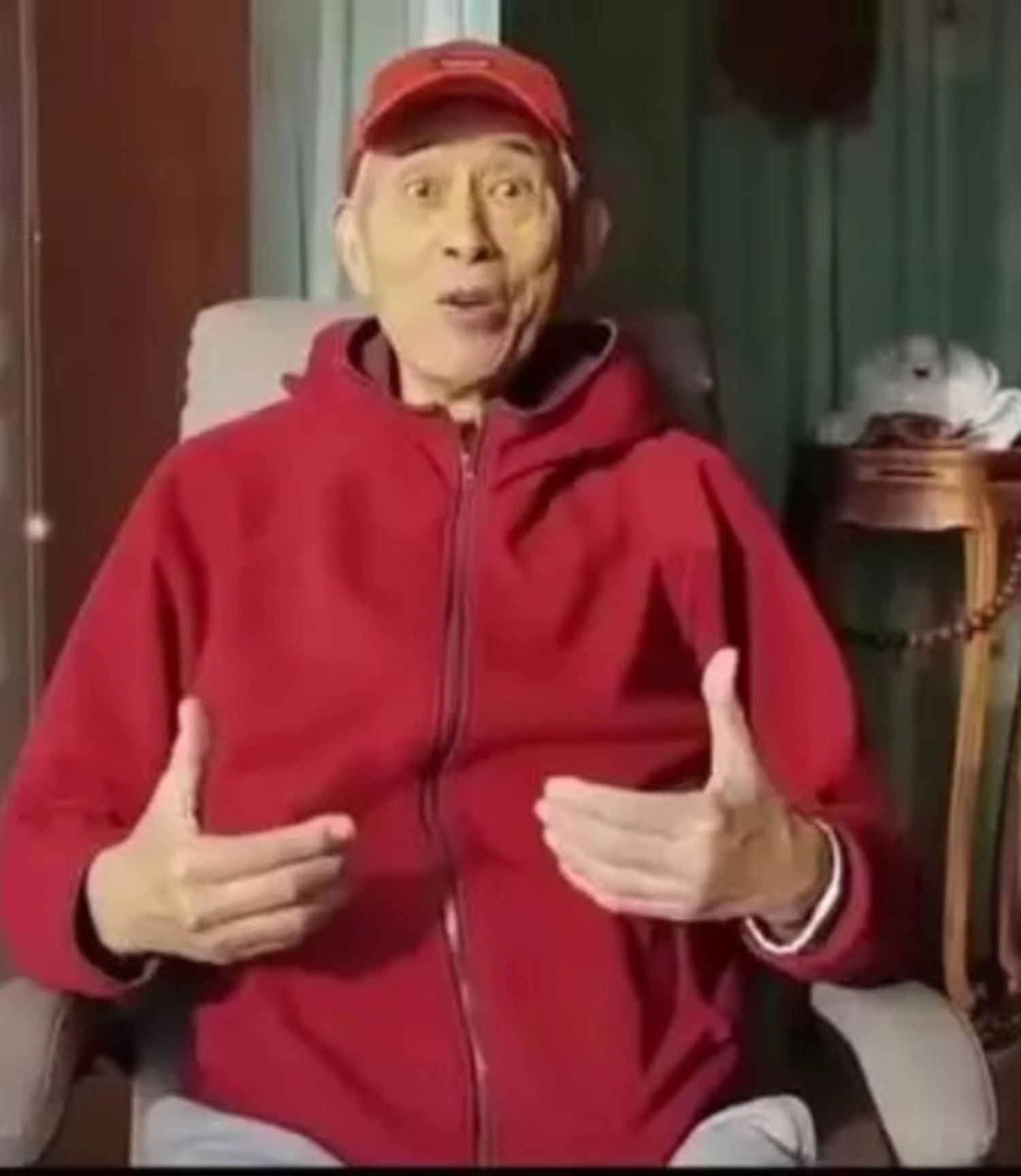 Singer Cheng Zhi passed away due to illness, which touched the memories of people born in the ...