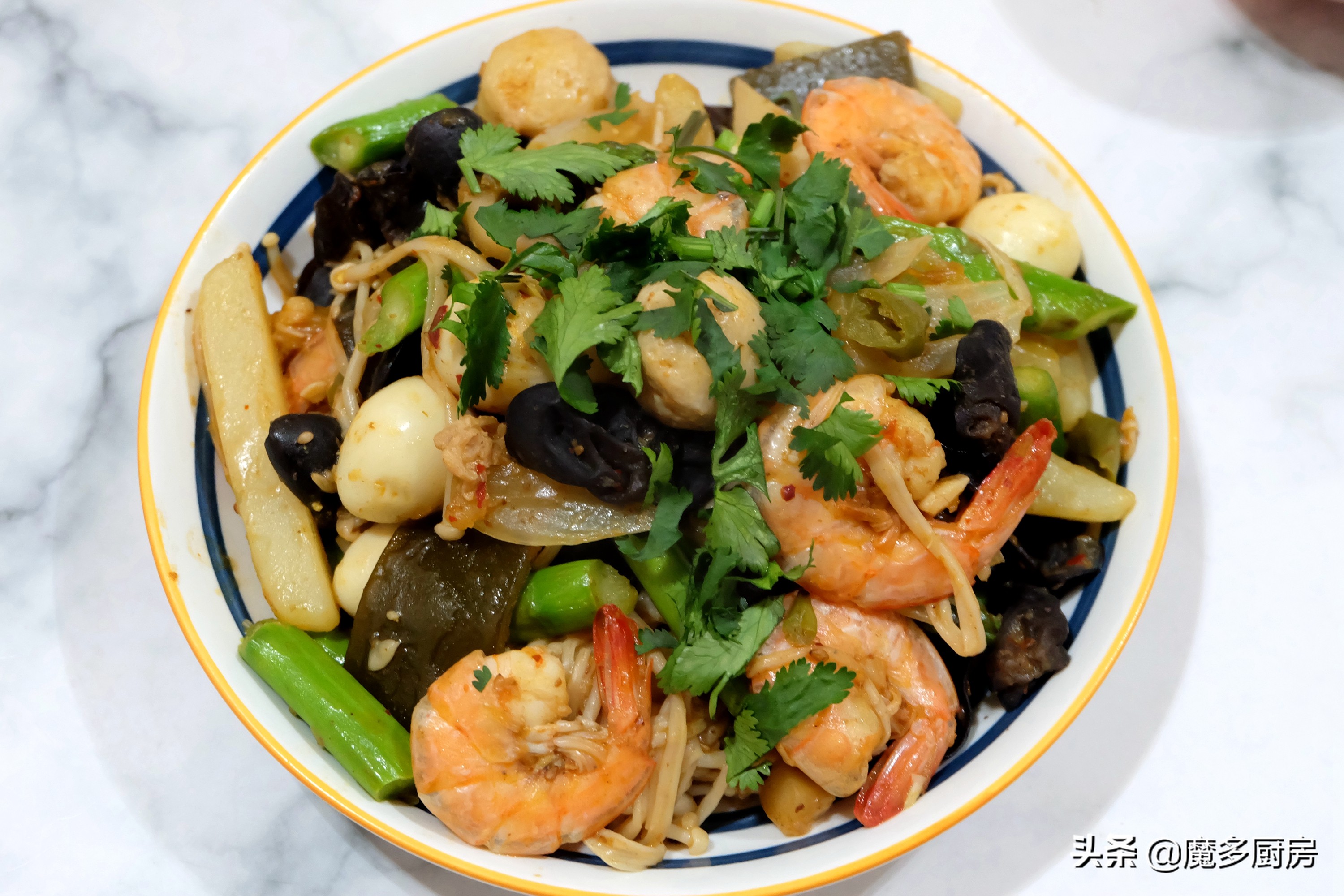 Make Mala Fragrant Pot at home, the spiciness is set by yourself, it is ...