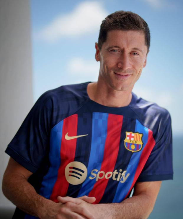 0-2,5 losing streak!Barcelona became a laughing stock, Lewandowski was ...