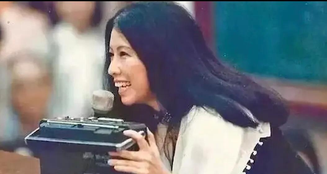 A Taiwanese female writer who is forthright and courageous in her ...