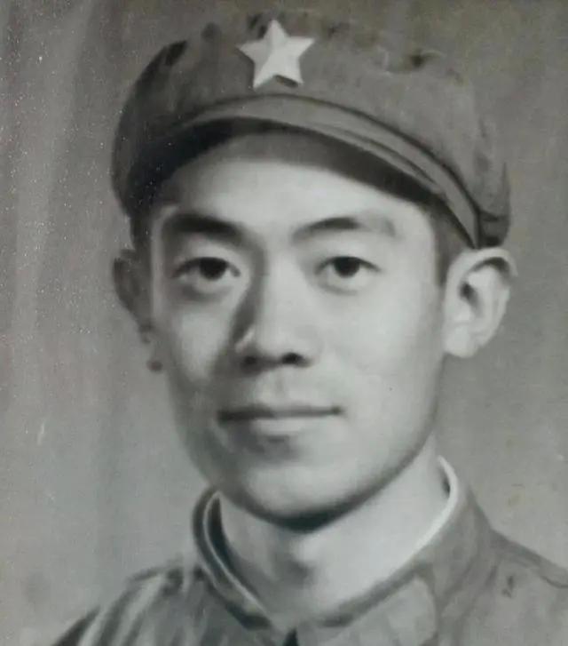 Actor Gao Ming: In his later years, he lived with his son and daughter ...